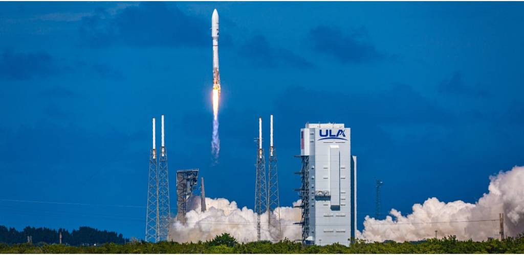 Amazon launches Kuiper test satellites to rival Elon Musk's Starlink ...